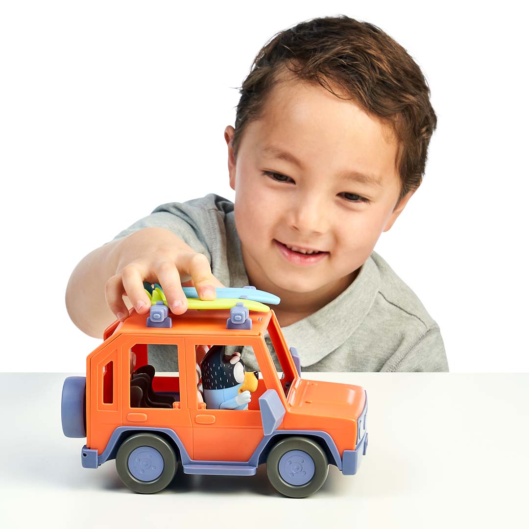 BLUEY Family Car with Bluey Figure and Surfboards